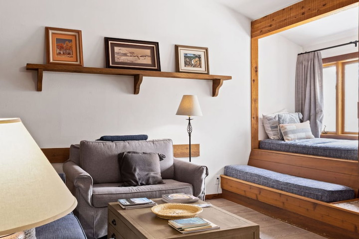 Outpost: Larkspur 1222 - Perfect Aspens Location! - Teton Village, WY