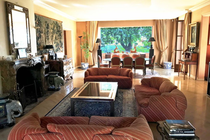 Authentique Et Superbe Propriété Située à Beaune Avec Piscine, Tennis, Pétanque - Meursault