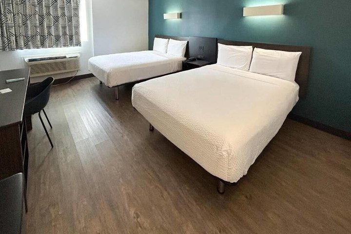Smart Location | 4 Units Close To Highway | Pets Are Allowed | Free Parking - Gardena, CA