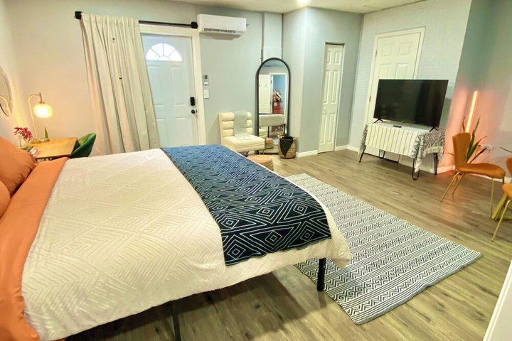 Casa Serena, Your Peaceful Boho Escape Awaits! 1 Bedroom Studio Near Tampa! - Land O' Lakes, FL