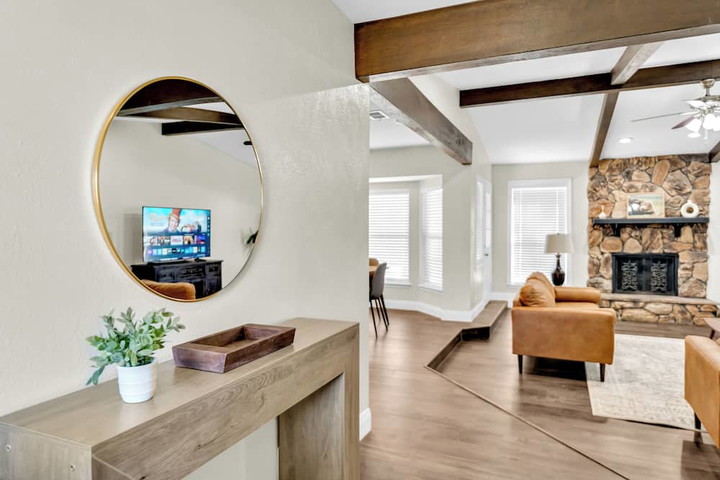 3br In Epic Central Area Near At&t Cowboy Stadium - Dallas - Grand Prairie, TX