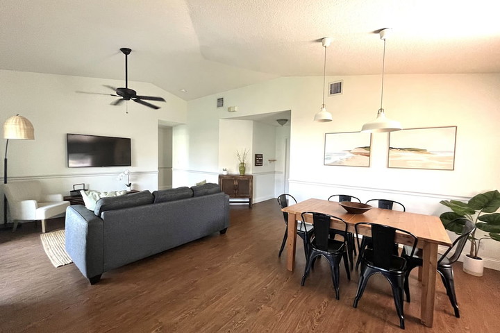 Family-friendly Home Near Downtown, Stadium, & Beaches. - Jupiter, FL