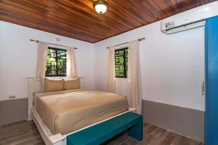 Lluvia Sanctuary House - La Fortuna