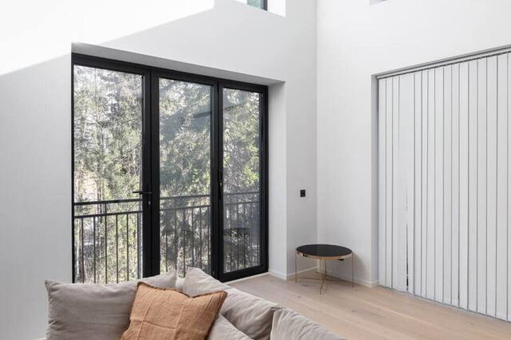Stylish & Spacious Family Home Near Stockholm City - Solna