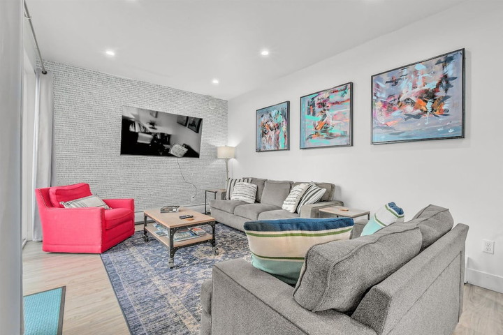 Modern Luxury 2br Condo In Anchorage W/ocean Views - Anchorage, AK