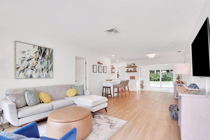 Private Pool + Bar: Palm Beach Gardens Getaway - Jupiter, FL
