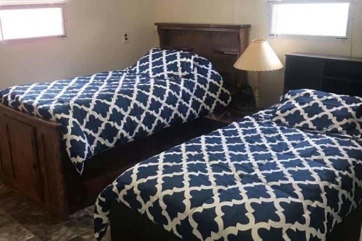Newly Remodeled Family Friendly Hunting Lodge - North Dakota