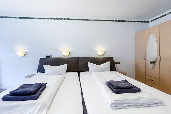 Chambre Confortable Et Polyvalente - Parfaite Pour Détente, Travail Et éChanges - Winterberg