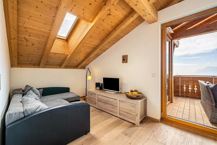 Apartment "Eggerhof Fernblick" With Mountain View, Lake Access & Wi-fi - Lana