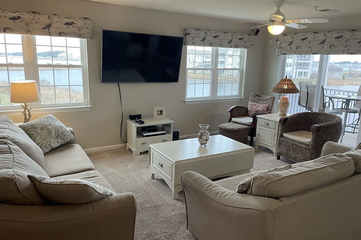 Pet-friendly With Stunning Water Views In Bethany Bay - No Cleaning Fees - Delaware
