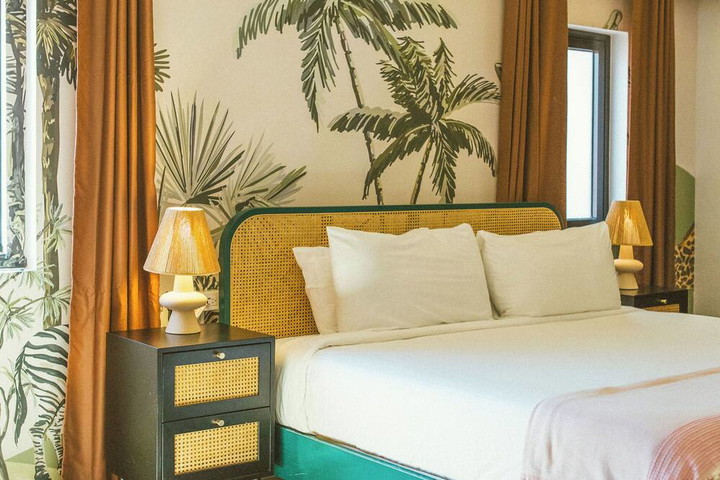 The Pink Palm Hotel  - King Room - Saint Thomas
