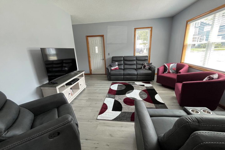 5-bedroom House On Main Street In Allegany  Close To St. Bonaventure University - Bradford, PA