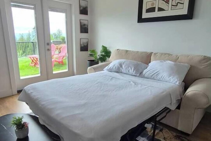 Elevated Horizon Retreat - Chilliwack