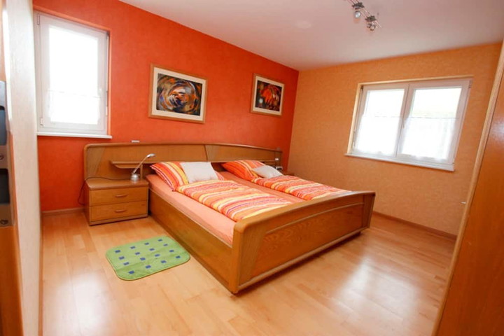 Ferienwohnung Schauinsland 80qm, 2 Schlafräume, Max. 4 Personen , 1 - 4 Personen - Freiburg im Breisgau