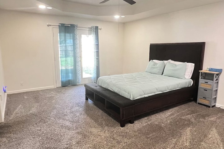 Charming 5-bedroom House With Ac And Wifi In San Angelo. - San Angelo, TX