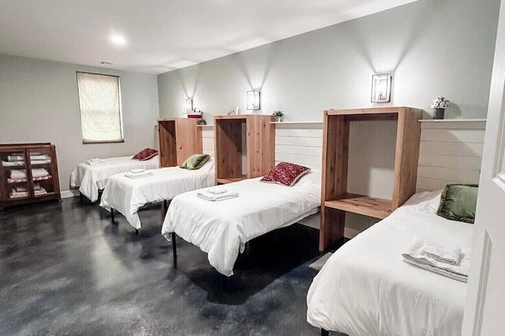 Modern Barndominium Rental In Sand Springs, Sleeps 8, Long Or Short Term Rental - Oklahoma