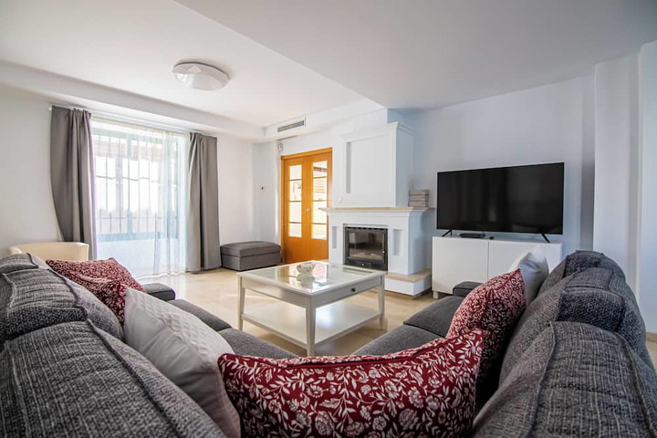 Villa In Playamar With Pool, Bbq & Parking | Ideal For Families And Friends. - Torremolinos