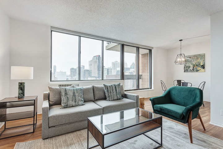 1 Bedroom Furnished Apartment - Downtown Montreal - 1 Bedroom Suite - Montreal