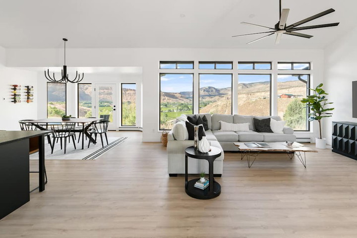 The Mesa Viewhouse  Private Pool & Stunning Views  3br/3.5ba - Palisade, CO