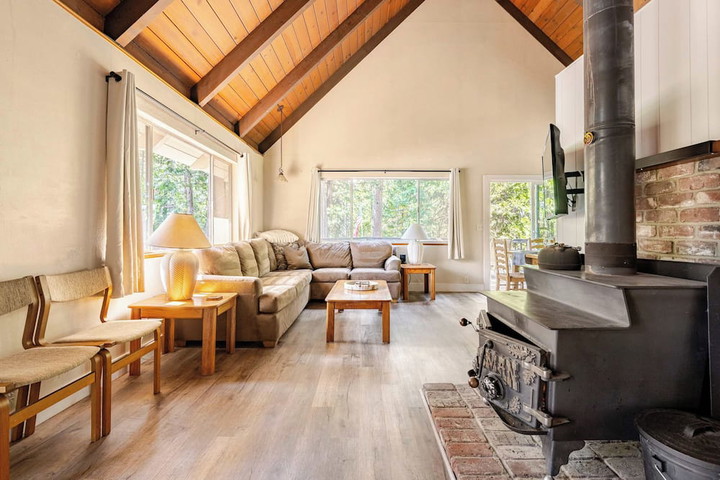 Spacious Chalet With Game Loft & Pool Access - Arnold, CA