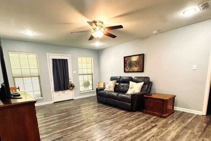 Mendoza Villa - Longview Tx - Longview, TX