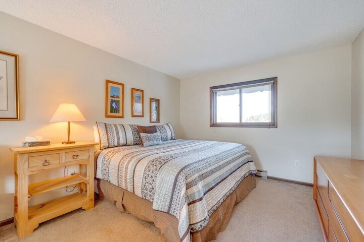 Multi-story 7-bedroom Lodge! Perfect For A Group Getaway Close To Rmnp - Colorado