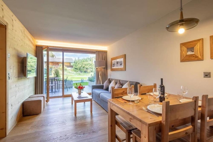 Wifi, Pied Des Pistes De Ski, Remise En Forme, Sauna, Hammam, Terrasse, Télévision, Casier à Ski - Canton du Valais