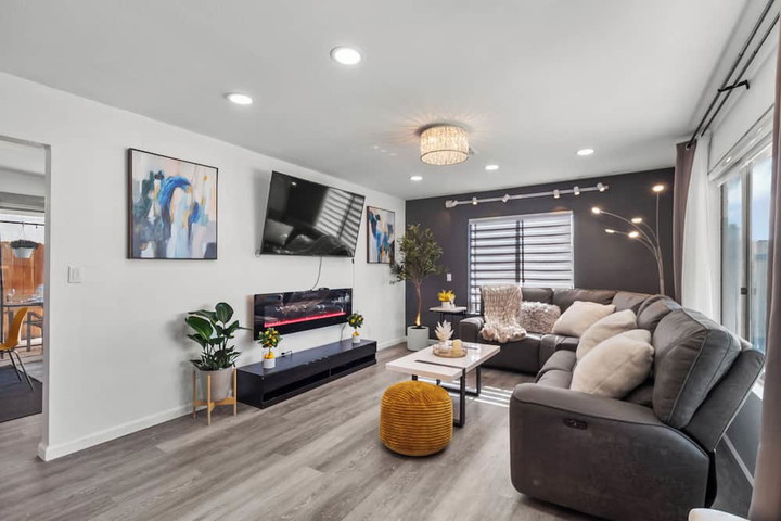 Super Spacious Family Vacation Home! - Miramar - San Diego