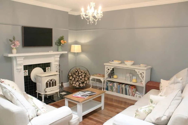 Large Cottage - Heart Of Olinda - Old Police Station - Seville