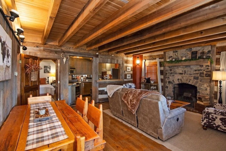 The Lewisburg Lodge - Voted Coolest Small Town In Us - Lewisburg, WV