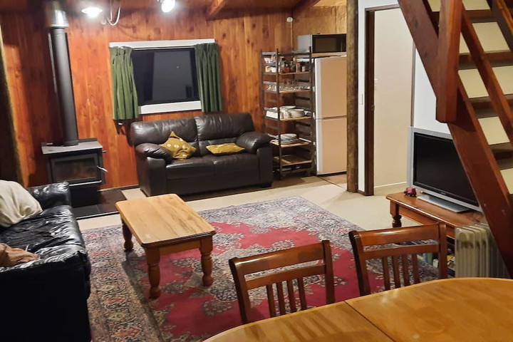 Unwind And Adventure On The Mountain - New Zealand