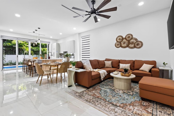 Private Pool + Grill + Twin Homes | Victoria Park | Palm Perch + Palm Court - Fort Lauderdale