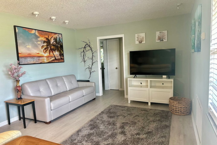 Charming 2-bedroom House With Ac, Wifi On Canal With Lake June Access! - Lake Placid, FL