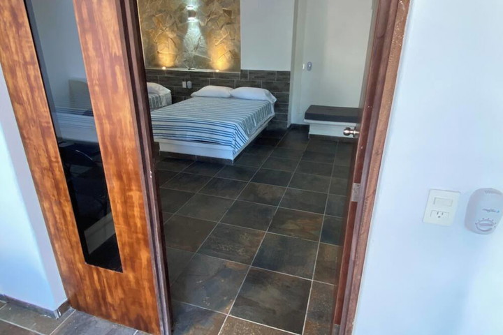 Costa Ayala - Suite 6 With Kitchen 2dbl Beds And 2 Sofas. Near Beach Area. - Los Ayala