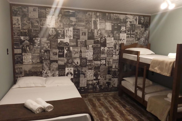 Suite + Café Da Manhã 1 Quarto/4 Hospedes/ar/cozinha Externa/piscina Infantil - Bombinhas