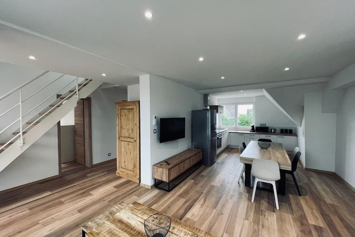 4-bedroom Duplex Vacation Home With A Terrace And Mountain Views - Turckheim