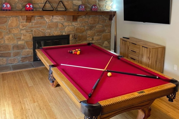 Lexington Fun Zone! Pool! Hottub! Arcade! Games! - Lexington, KY