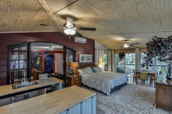 Eclectic Forest View Efficiency In Quiet Chapel Hill Neighborhood - Hillsborough, NC