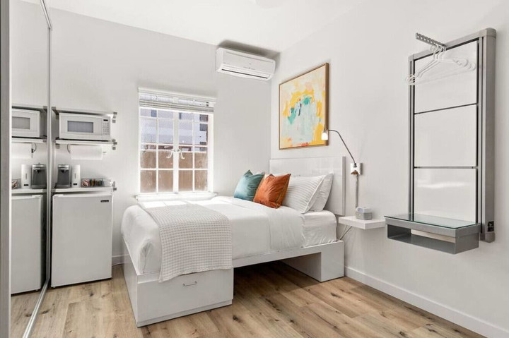 The Varden · A Self-service Micro Hotel - Long Beach, CA