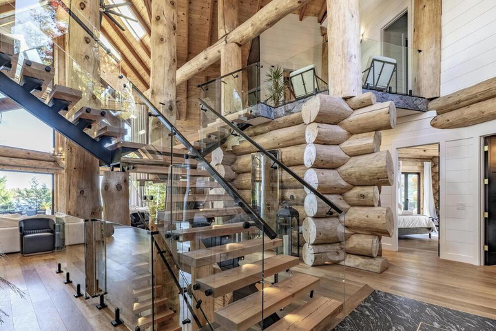 7 Bed 6 Bath Cottage On Lake Muskoka - Bracebridge