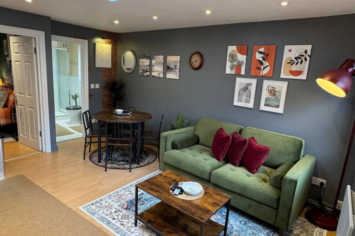 Cosy One-bedroom Stay Steps From Shops And Transport - Watford