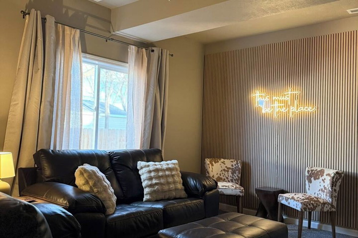 The Sioux Stay, Beautiful New Home Near Downtown, Pet And Child Friendly - Sioux Falls, SD