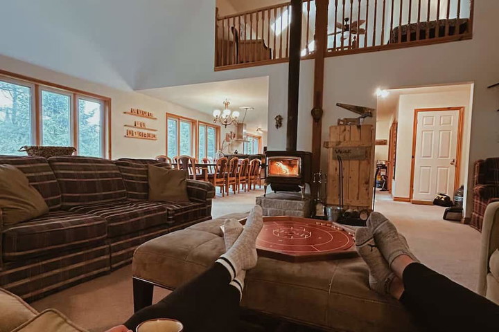 Lakeside Memories Await At Trenanthia's Woody Cottage - Bracebridge