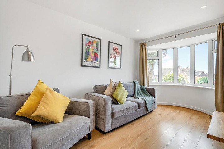 2 Bedroom Accommodation In Seaford - Seaford