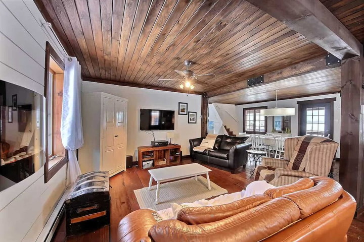 Spa Et Lac Kénogami | Chalet Le Rustik - Saguenay