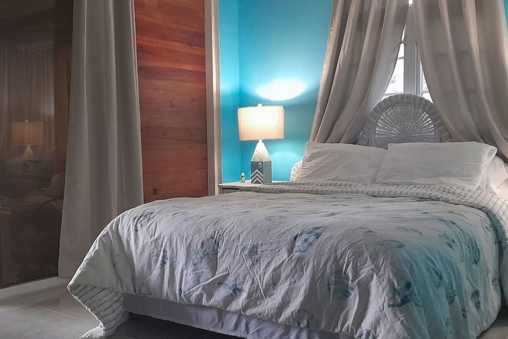Modern Eco Lodge With A/c In Bedrooms And 40ft Patio For Relaxation And Fun. - Barbados