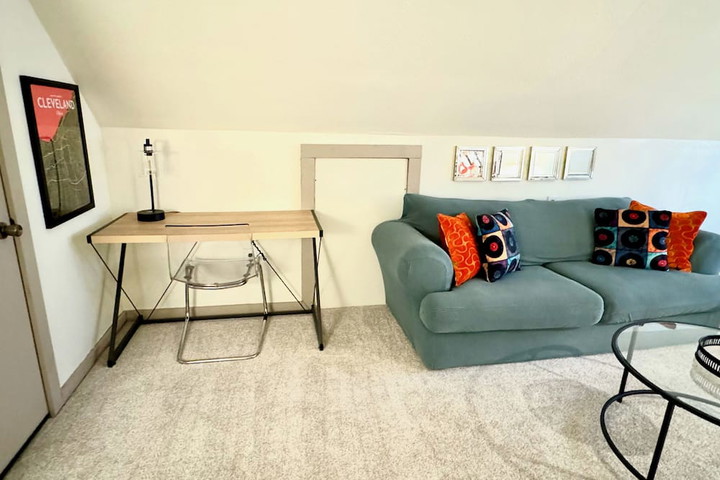 Rock & Roll Suite Cle - 1 Bedroom / 1 Bathroom Near Downtown Cleveland, Oh - Shaker Heights, OH