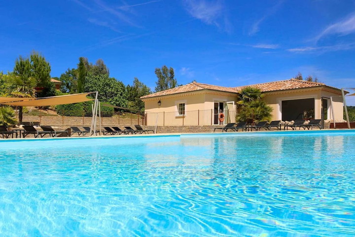 Villa-basic-ensuite With Bath-pool View - Ardèche