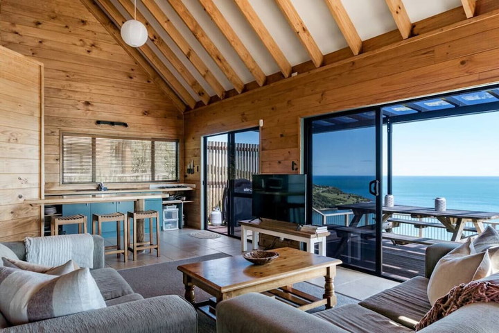 Earles Place Manu Bay Panoramic View - Raglan
