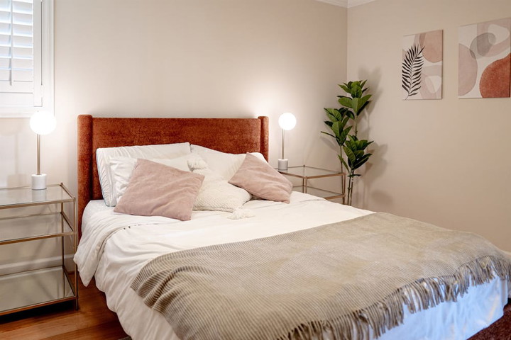 Luxo Stays | Sunlit Home W/ Bay Views & Fast Wifi - San Carlos, CA